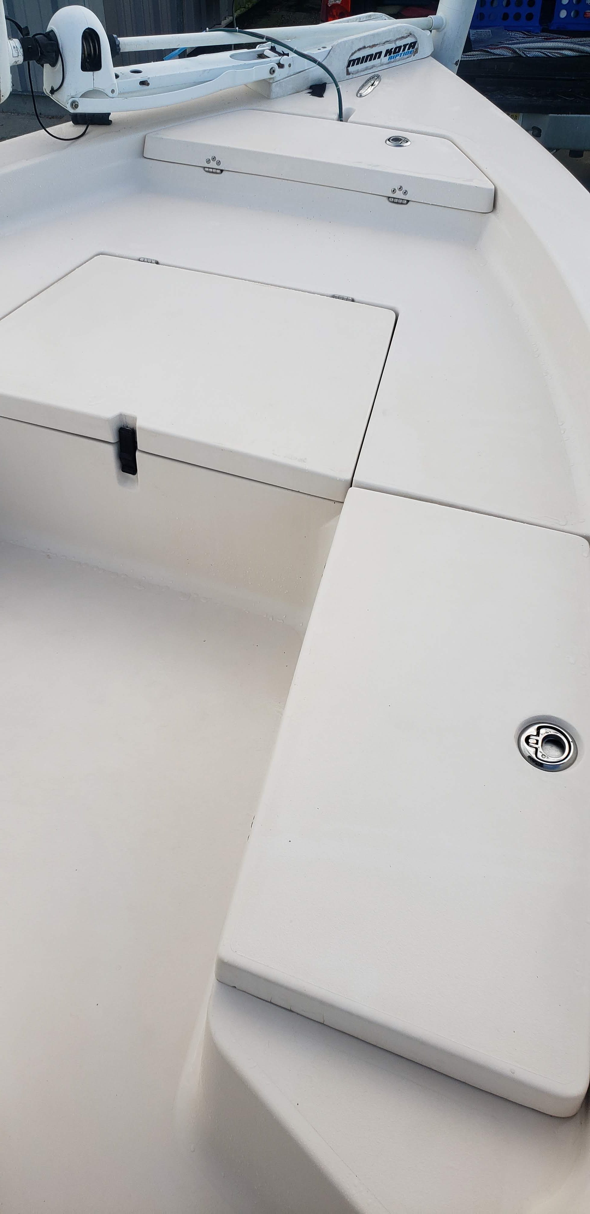 Pathfinder 2000 Yellow - Topside Boat Cleaning - Mobile Boat Detailing